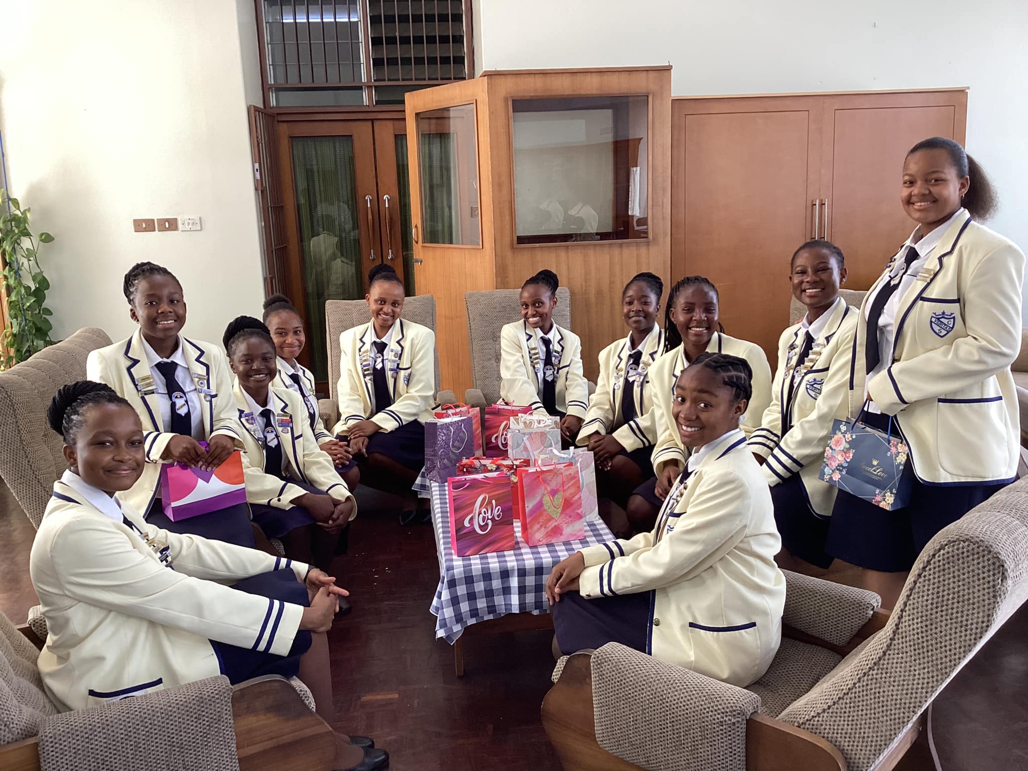 Dominican Convent High School | Serving humani through Education