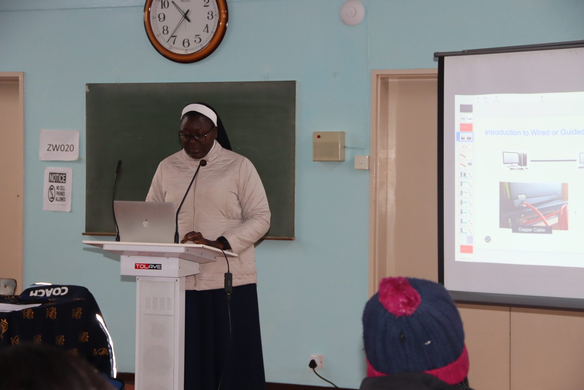 Dominican Convent High School | Serving humani through Education
